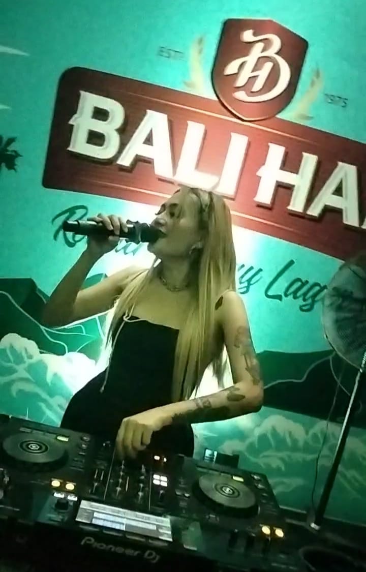 Tampil di Panggung Golden Beach Bengkong, Dj Tia Gazer Akui Mantap ...